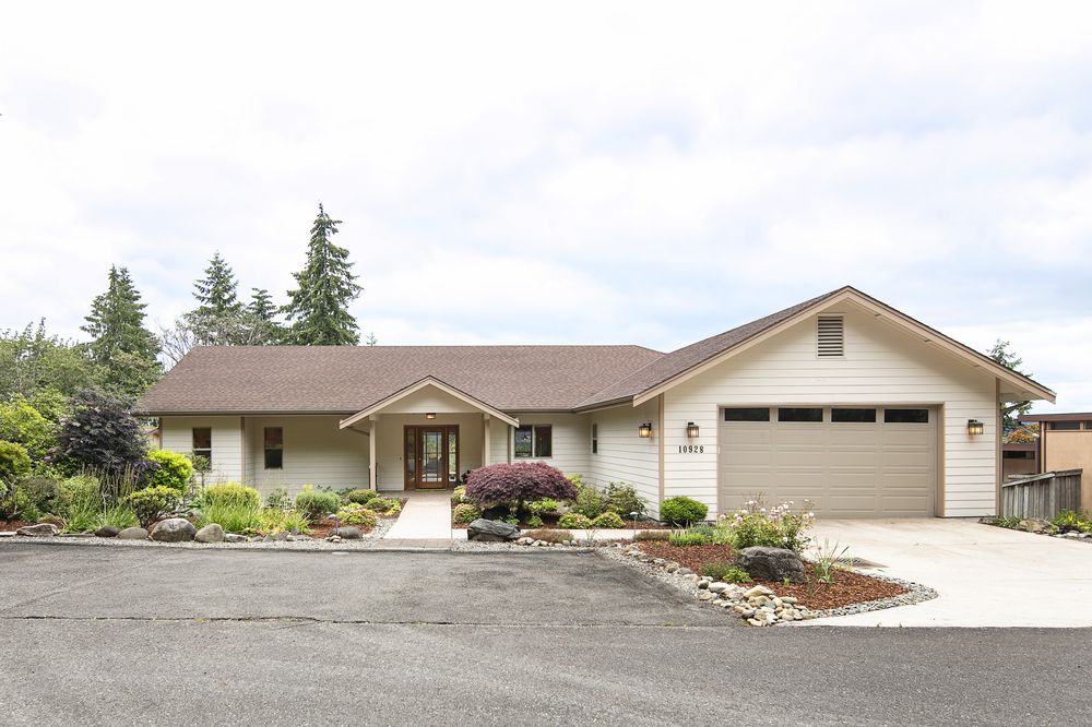 ALEX FOTOUHI - STOOP & GABLE HOMES - Updated March 2024 - 12 Photos ...