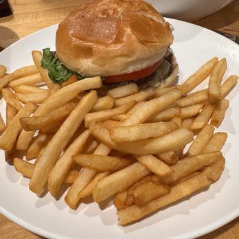 STATION 202 RESTAURANT & BAR - Updated December 2025 - 138 Photos & 56 ...