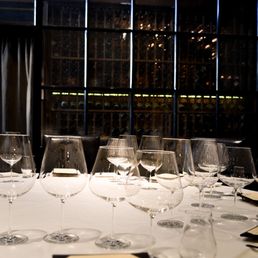 ALEXANDER’S STEAKHOUSE - Updated October 2025 - 6751 Photos & 2003 ...