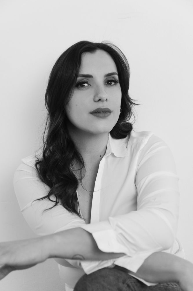 LAURA GRIFFITHS FOTOGRAFIA - 25 Photos - Via Servais, Torino, Italy ...