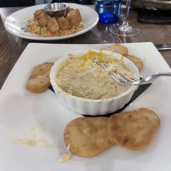 BLACKWALL HITCH - New American Restaurant - 700 E Pratt St, Baltimore ...