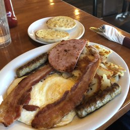 AMERICAN TABLE - Updated November 2025 - 56 Photos & 80 Reviews - 3575 ...