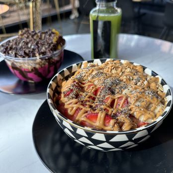 BARVIDA - Updated October 2025 - 14 Photos - 137 Elm St, New Canaan ...