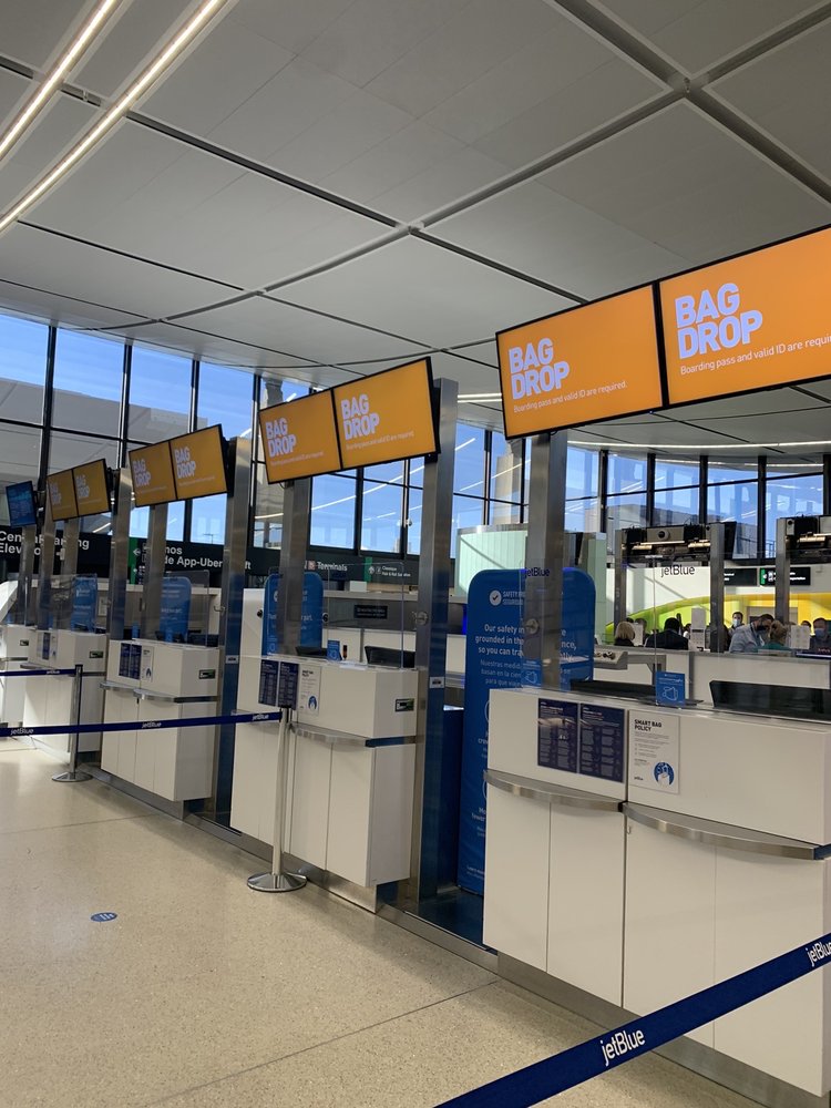 JETBLUE - 269 Photos & 660 Reviews - 1 Harborside Dr, Boston ...