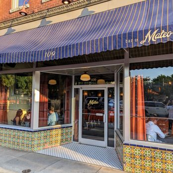 MATEO - Updated April 2025 - 1067 Photos & 829 Reviews - 109 W Chapel ...