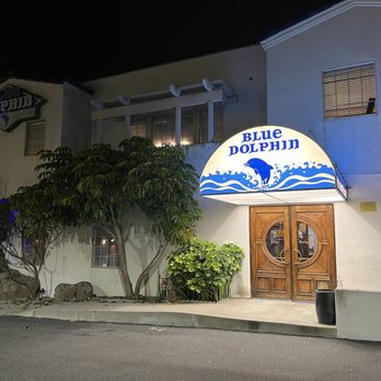 BLUE DOLPHIN RESTAURANT & BILLIARDS - Updated December 2025 - 33 Photos ...