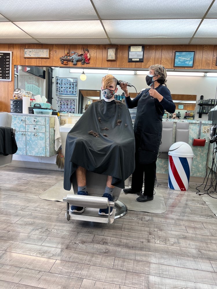 CUSTOM BARBERS - Updated December 2025 - 14 Photos & 29 Reviews - 121 N ...