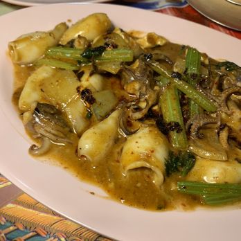 HOLY BASIL - 470 Photos & 285 Reviews - 718 S Los Angeles St, Los ...