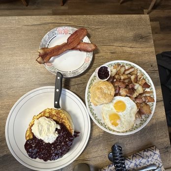 FISHTAILS CAFE - Updated April 2025 - 190 Photos & 337 Reviews - 3101 ...