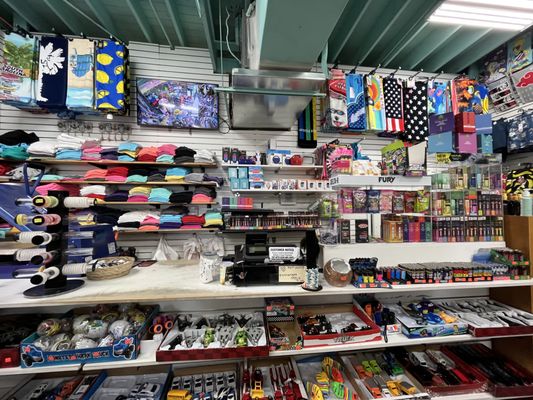 BOARD WALK GIFT SHOP - Updated October 2025 - 118 9th Ave N, Myrtle ...