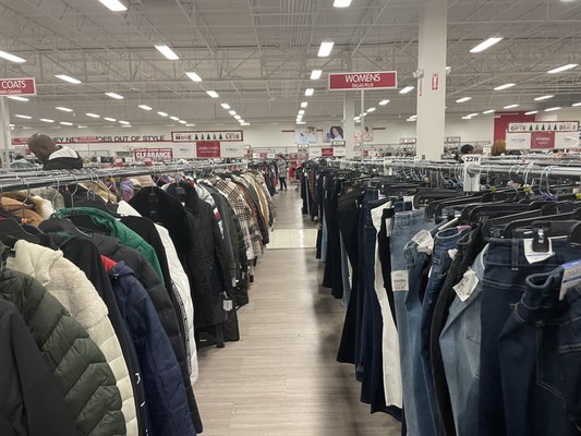 BURLINGTON - Updated September 2025 - 19 Photos & 22 Reviews - 1386 ...