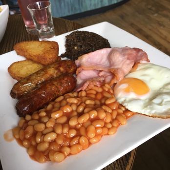 THE AULD HOOSE - Updated July 2024 - 80 Photos & 60 Reviews - 23-25 St ...