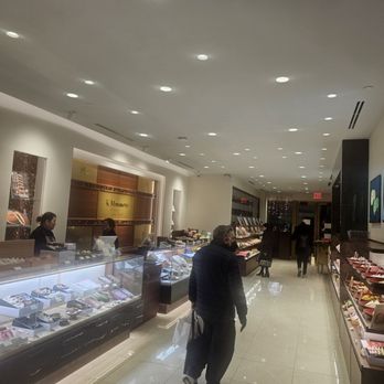 K MINAMOTO - Updated December 2025 - 48 Photos & 11 Reviews - 604 5th ...