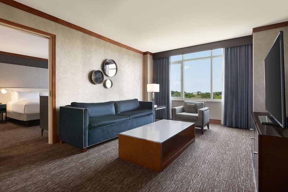HILTON BALTIMORE BWI AIRPORT - 232 Photos & 139 Reviews - Hotels - 1739 ...