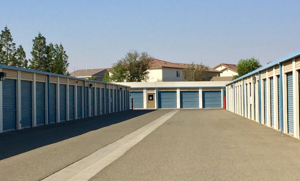 BLUE OAKS SELF STORAGE - Updated October 2025 - 14 Reviews - 1450 Blue ...