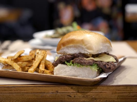 PABLO’S PUB AND RESTAURANT - Updated December 2025 - 23 Photos - 2/F ...