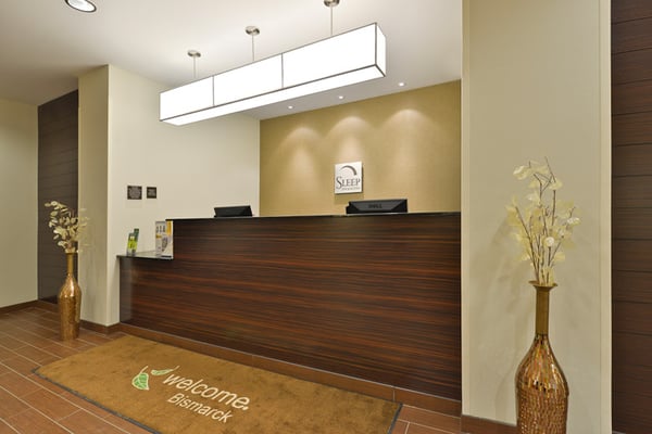 SLEEP INN & SUITES FARGO MEDICAL CENTER - Updated August 2025 - 55 ...