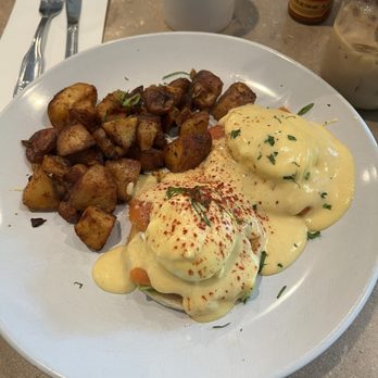 BISTRO 76 CAFE & CATERING - Updated November 2024 - 608 Photos & 435 ...