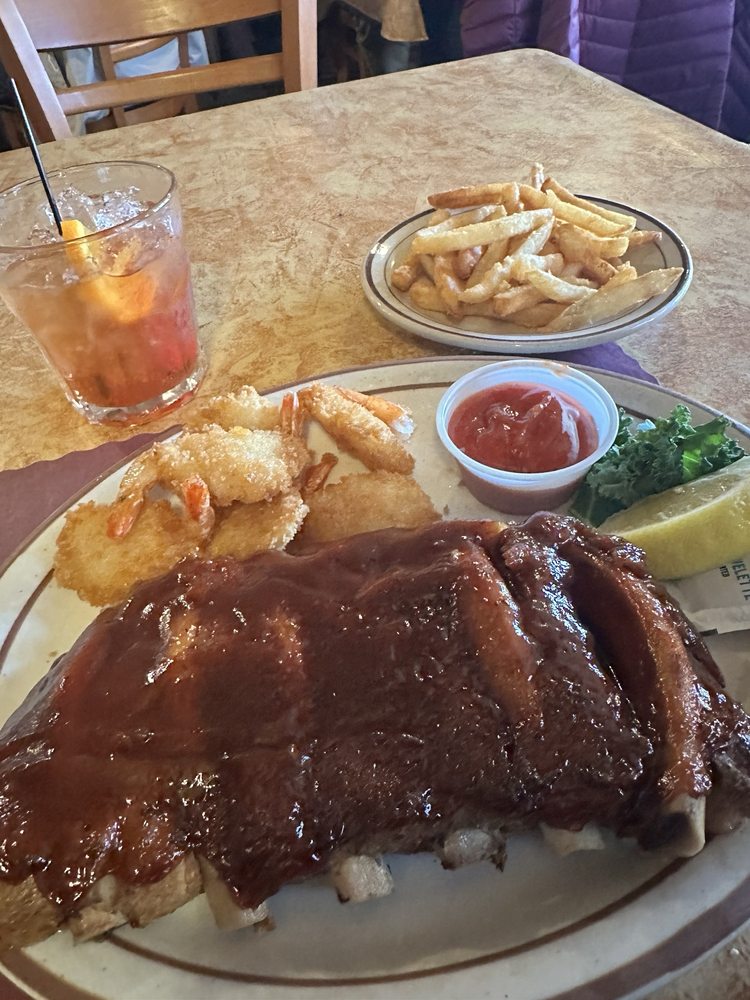 SILVER LAKE COUNTRY INN - Updated May 2025 - 40 Photos & 90 Reviews ...