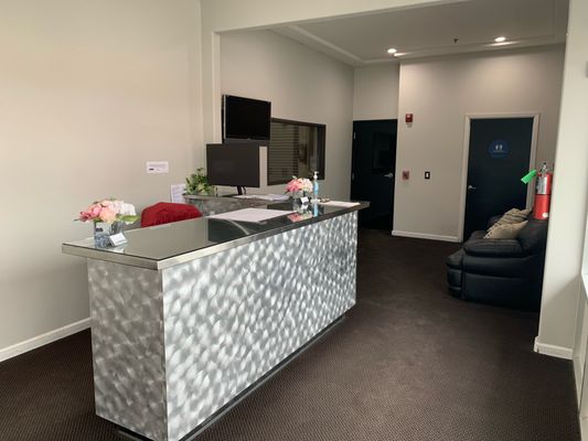 J & J AUTO BODY - Updated December 2025 - 38 Photos & 28 Reviews - 966 ...