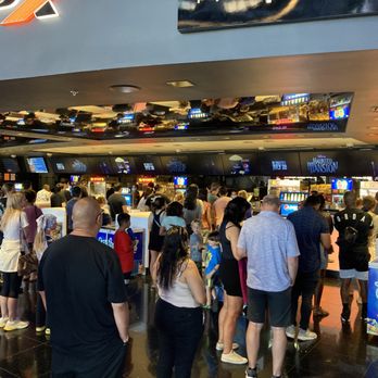 REGAL IRVINE SPECTRUM - Updated July 2024 - 968 Photos & 1002 Reviews ...