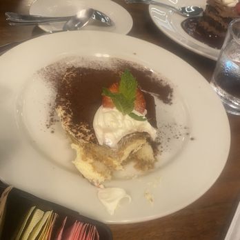 BELLA’S TABLE - Updated July 2025 - 28 Photos & 42 Reviews - 638 W ...