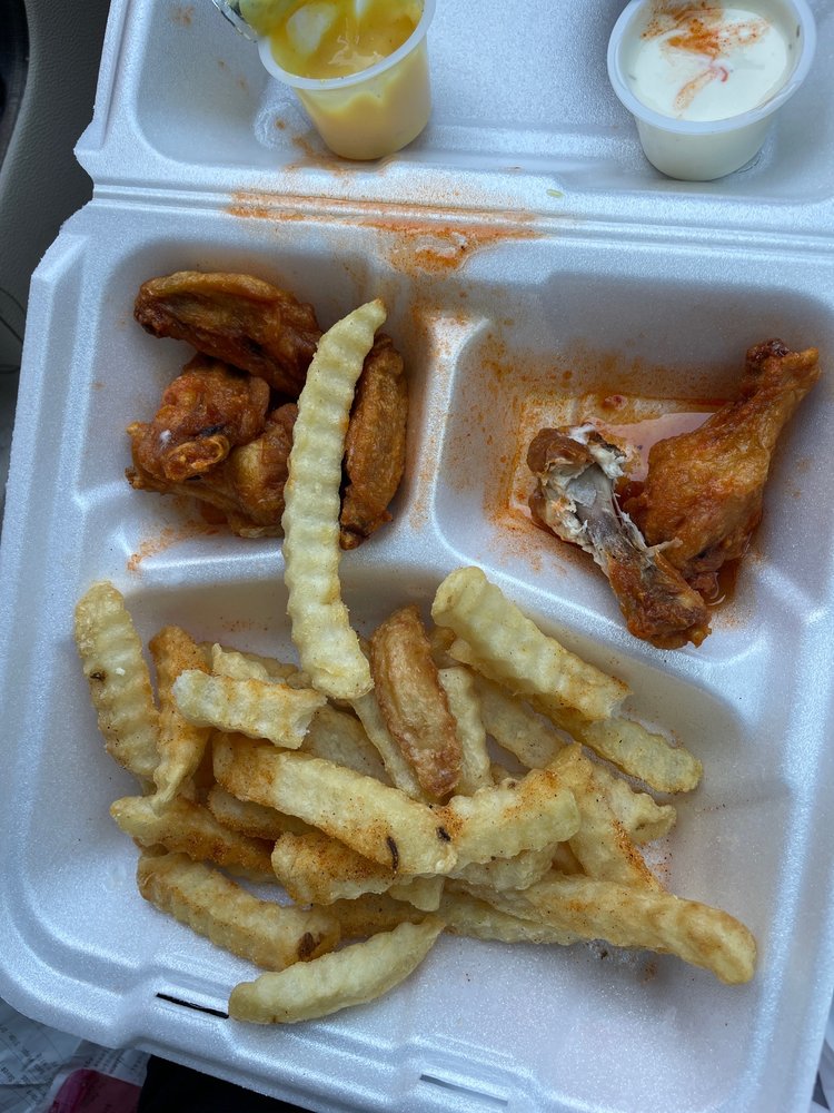 ATL WINGS - 31 Photos & 13 Reviews - 2205 Campbellton Rd, Atlanta ...