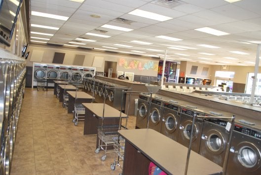 LAUNDRY & TAN CONNECTION - Updated August 2025 - 11 Photos & 15 Reviews ...