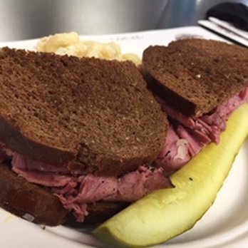 SHOWTIME DELI - Updated November 2025 - 49 Photos & 78 Reviews - 21719 ...