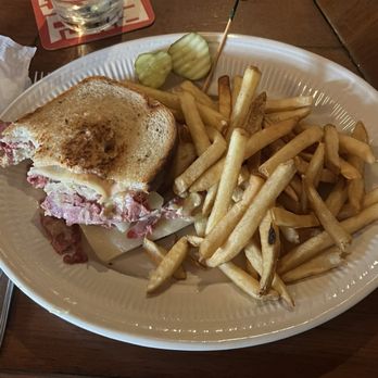 ALEXANDER MICHAEL’S - Updated October 2024 - 371 Photos & 547 Reviews ...