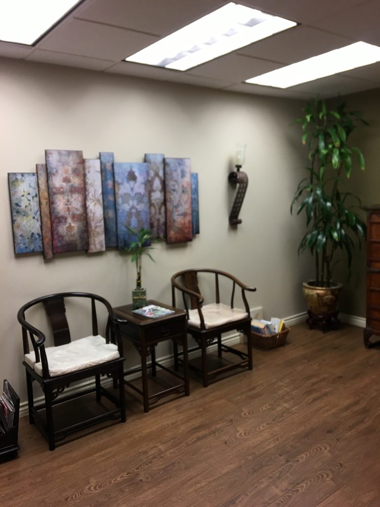 ARCHIE RODRIGUEZ, D.C. - Updated October 2025 - 13 Reviews - 2393 ...