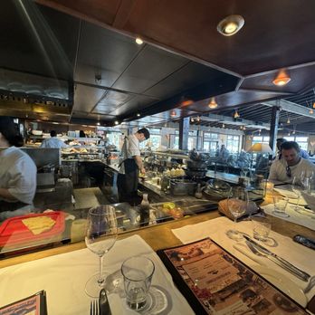 CARDERO’S RESTAURANT & MARINE PUB - Updated August 2024 - 878 Photos ...