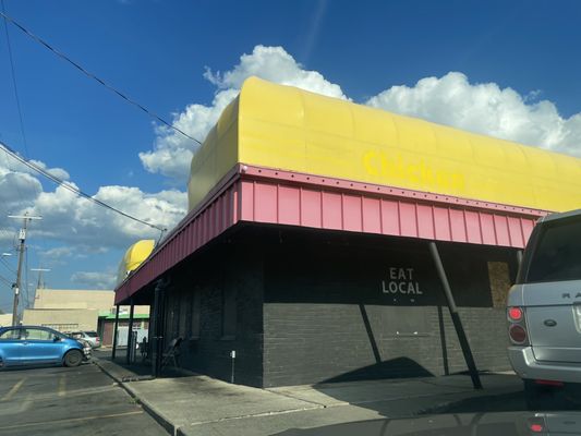 ZIPS DRIVE-IN - Updated November 2025 - 25 Photos & 45 Reviews - 2125 E ...