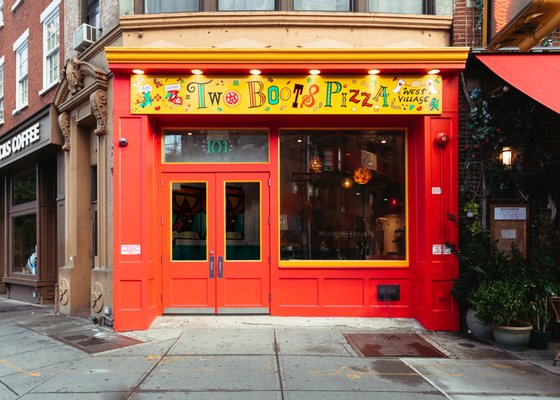 TWO BOOTS PIZZA WEST VILLAGE - Updated June 2024 - 135 Photos & 83 ...