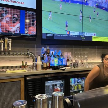 TOM’S WATCH BAR - Updated June 2024 - 136 Photos & 40 Reviews - 8050 ...