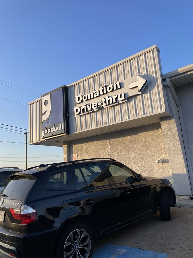 GOODWILL INDUSTRIES STORE - Updated May 2026 - 30 Photos & 45 Reviews ...