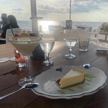 THE TURTLE CLUB - Updated February 2025 - 992 Photos & 817 Reviews ...