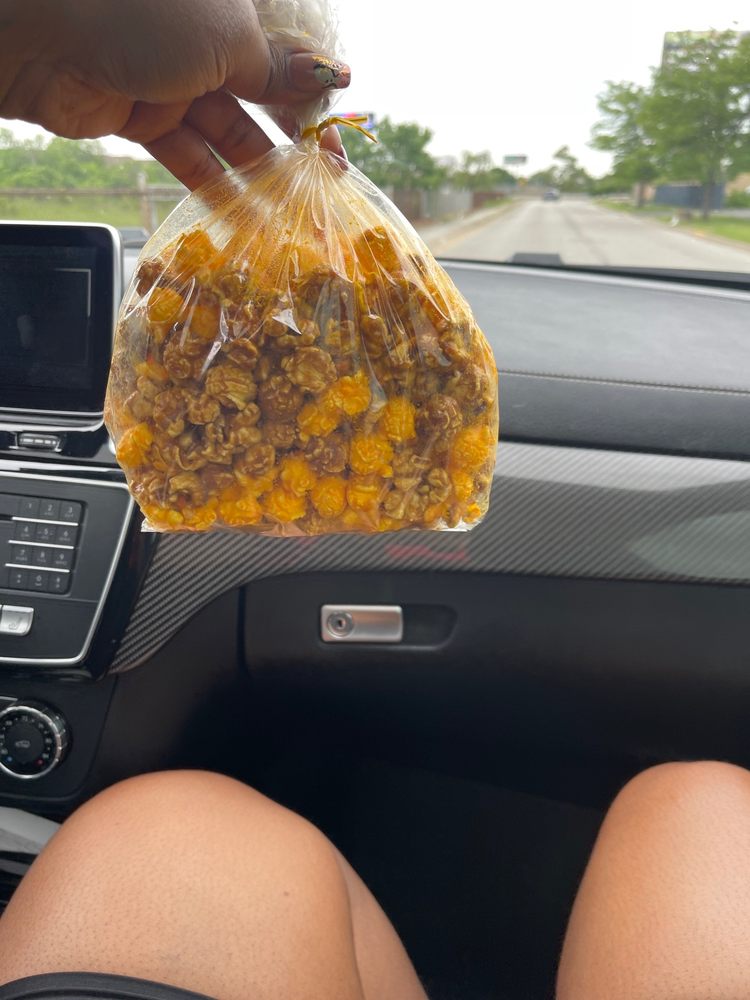 LET’S GET POPPIN’ - 43 Photos & 97 Reviews - 11758 S Western Ave ...