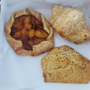 OLD WORLD BREADS BAKERY - Updated December 2025 - 68 Photos & 93 ...