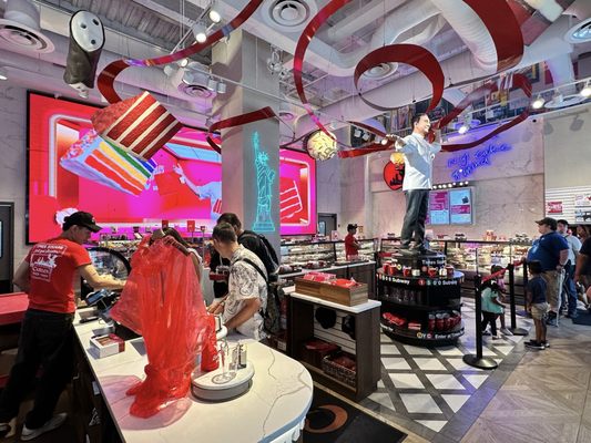 CARLO’S BAKE SHOP - Updated December 2025 - 231 Photos & 63 Reviews ...