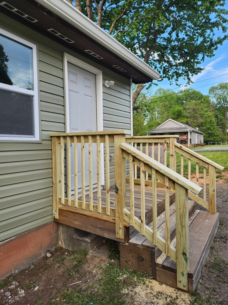 SUDS, STUDS & MORE - Updated July 2025 - 36 Photos - Morganton, North ...