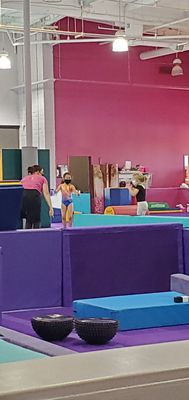 ULTIMATE SPORTS CONNECTION - Updated May 2025 - 25 Photos & 20 Reviews ...