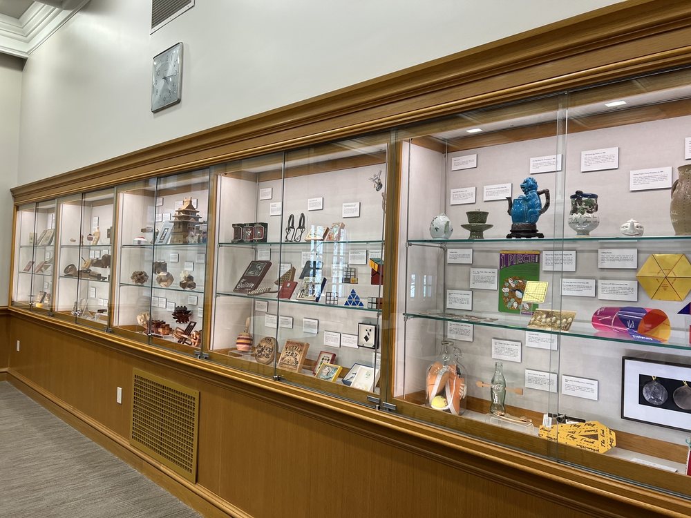 LILLY LIBRARY - Updated May 2025 - 1200 E 7th St, Bloomington, Indiana ...