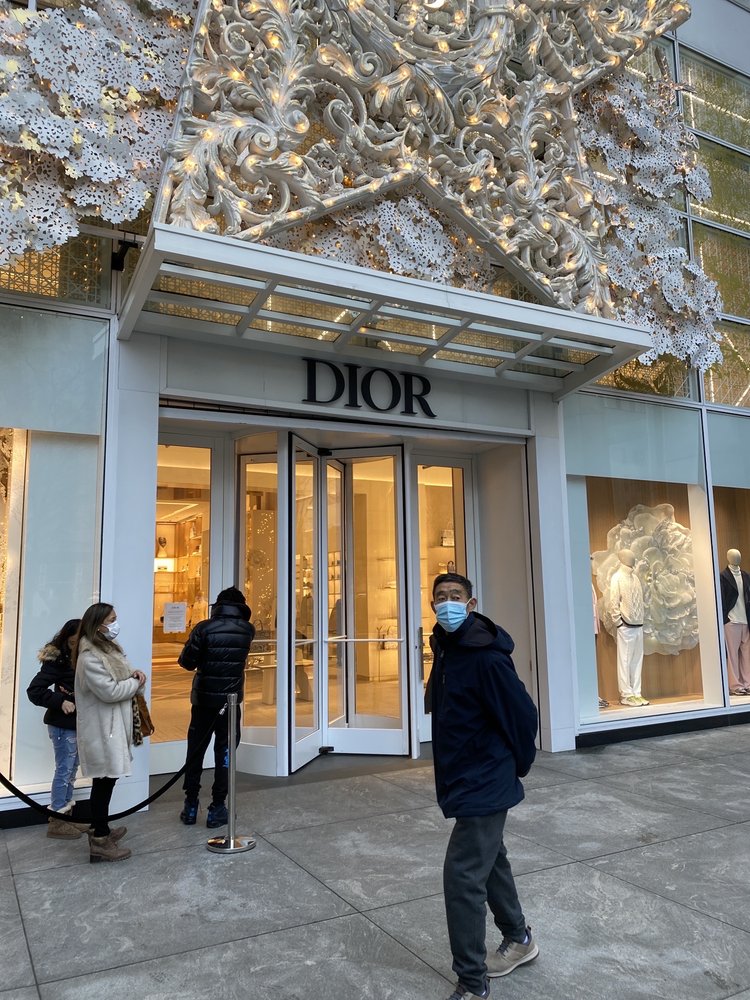 DIOR FIFTH AVE - Updated November 2025 - 21 Photos - 767 5th Ave, New ...