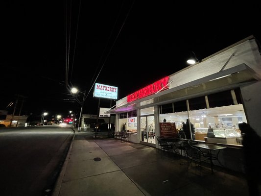 MAYBERRY ICE CREAM RESTAURANTS - Updated October 2025 - 43 Photos & 51 ...