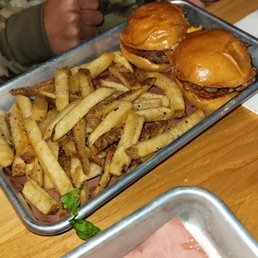 LSA BURGER AT GRANDSCAPE - 135 Photos & 98 Reviews - 4545 Destination ...