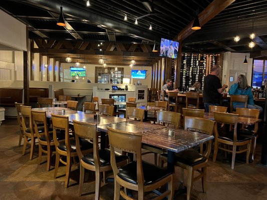 THE BISTRO - Updated January 2025 - 144 Photos & 164 Reviews - 1085 ...