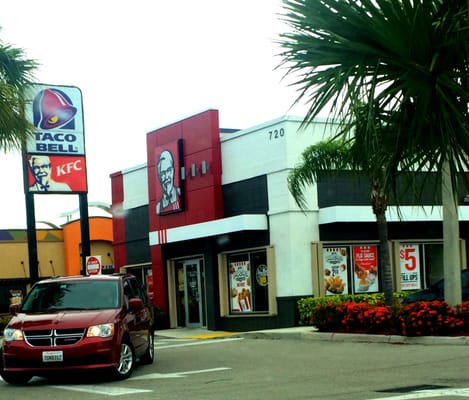 KFC - Updated July 2025 - 25 Photos & 43 Reviews - 720 NW 37th Ave ...