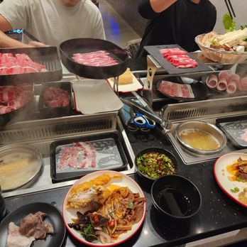 HOW POT - Updated June 2025 - 226 Photos & 121 Reviews - 221 5th Ave S ...