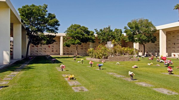 PALM DOWNTOWN MORTUARY & CEMETERY - Updated May 2026 - 40 Photos & 34 ...